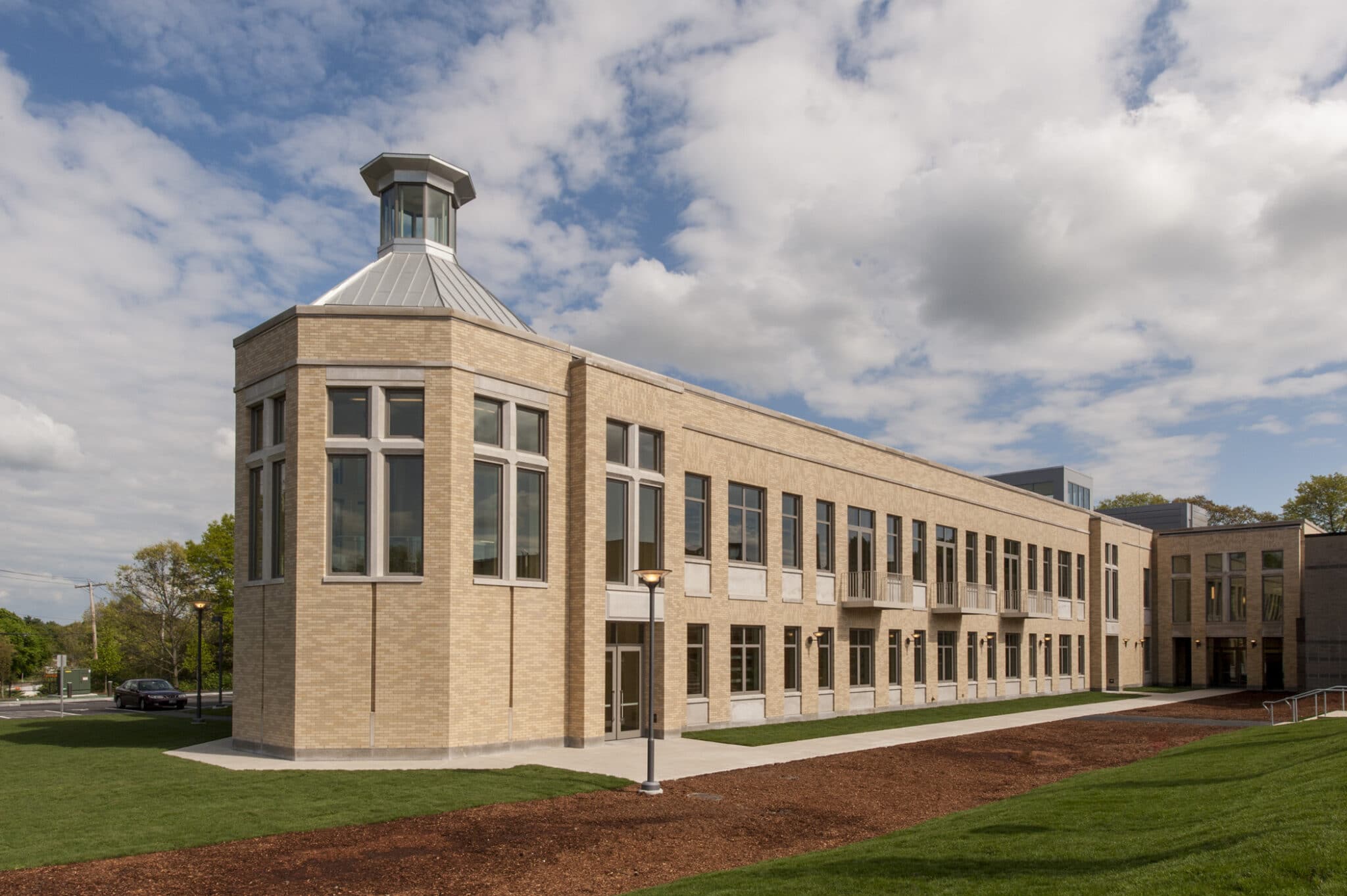 St. Sebastian's Science and Mathematics Building | VERTEX